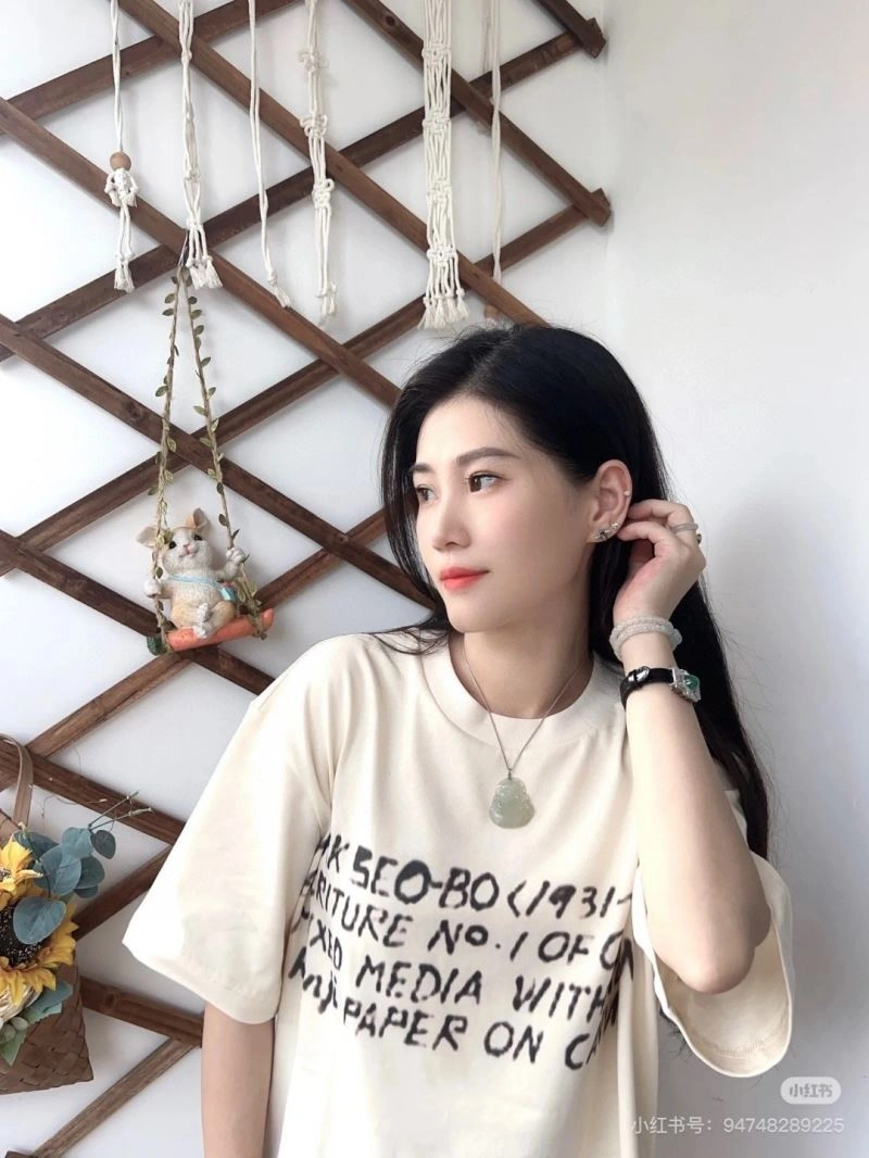 Low-cost Louis Vuitton T-Shirts