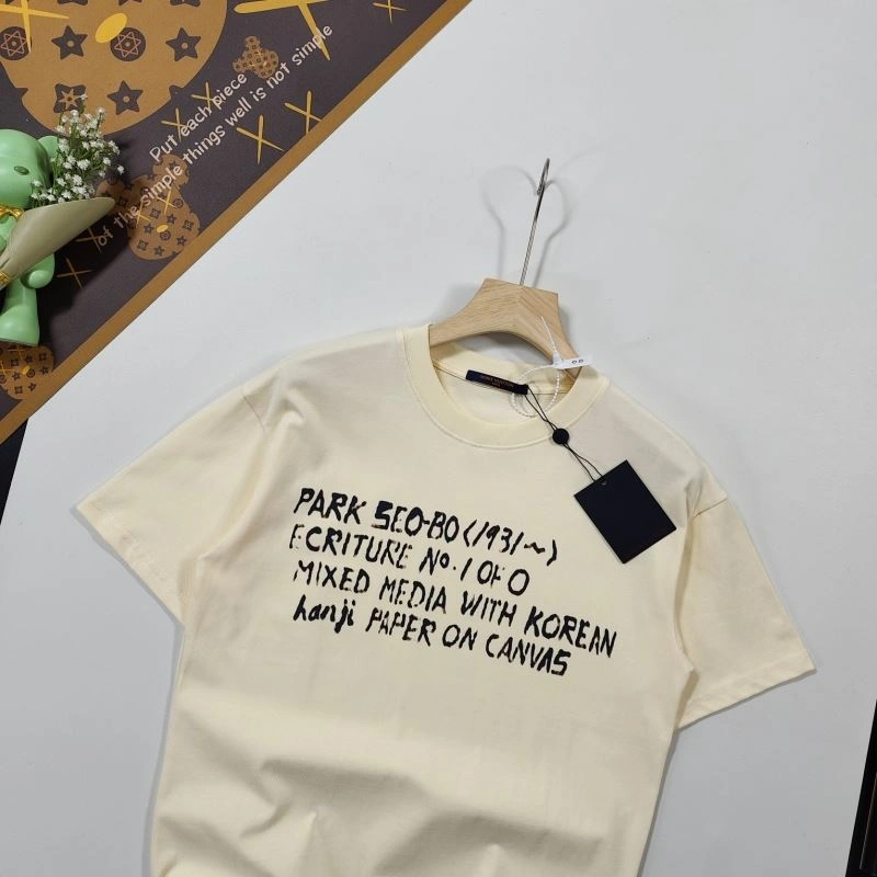 Low-cost Louis Vuitton T-Shirts