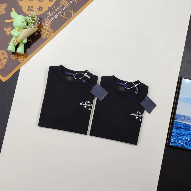 Precise copy Louis Vuitton T-Shirts