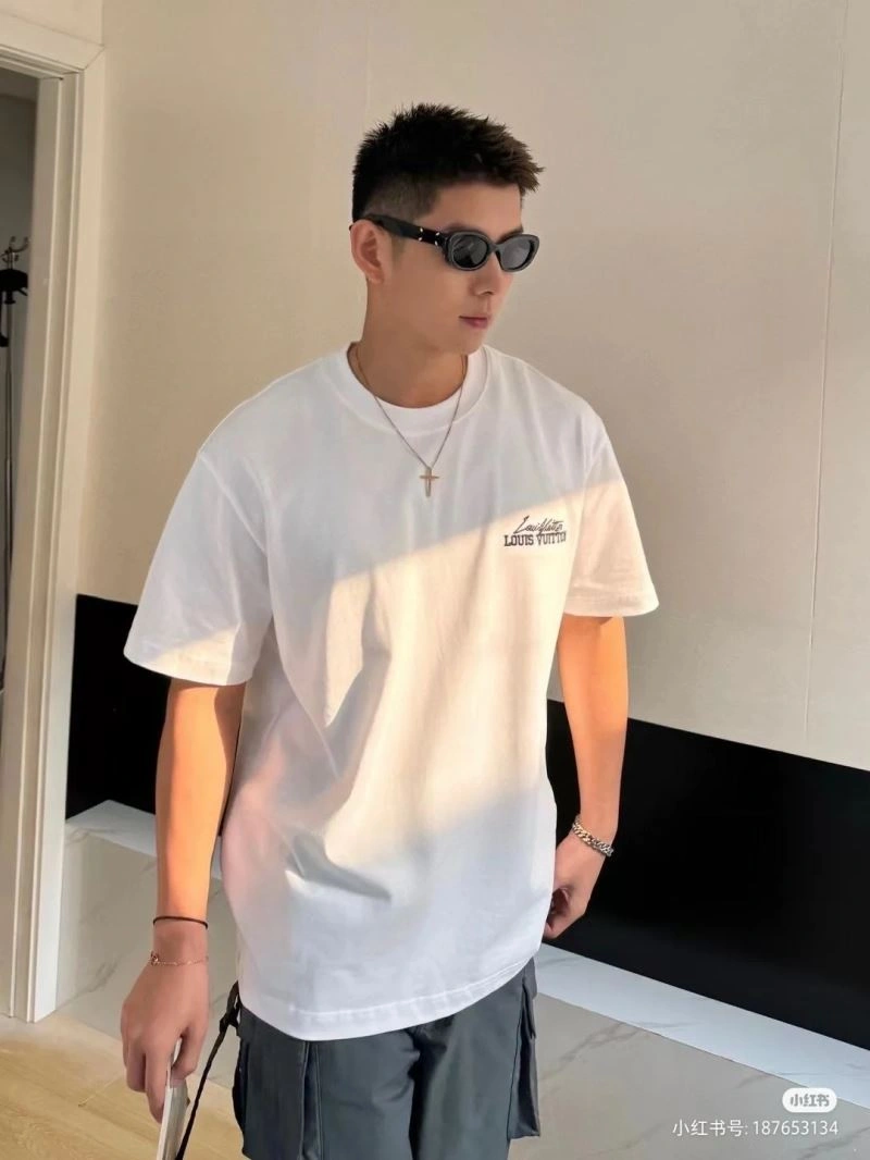 High fidelity Louis Vuitton T-Shirts