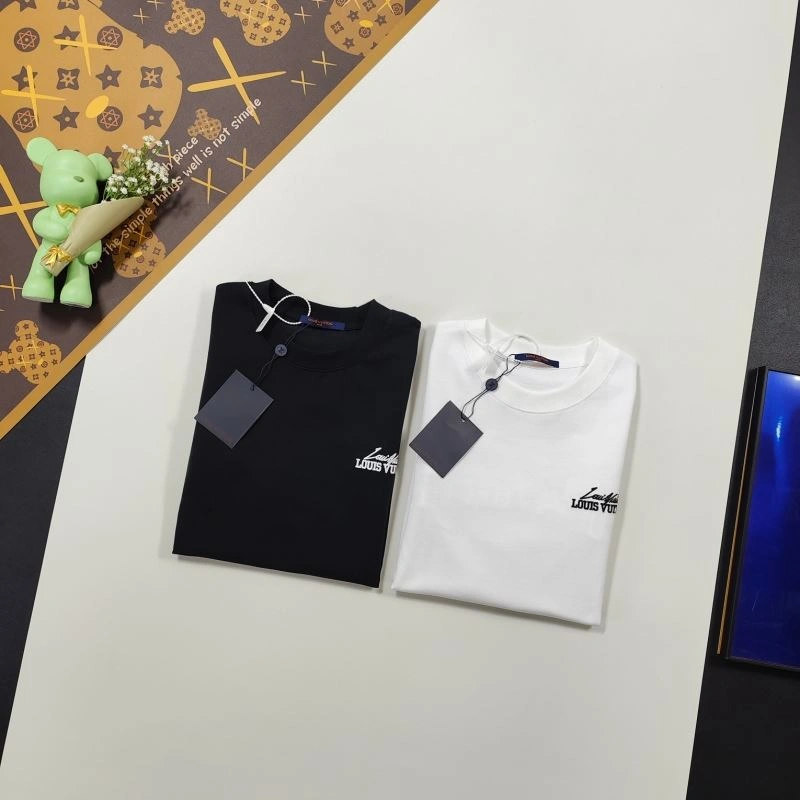 High fidelity Louis Vuitton T-Shirts