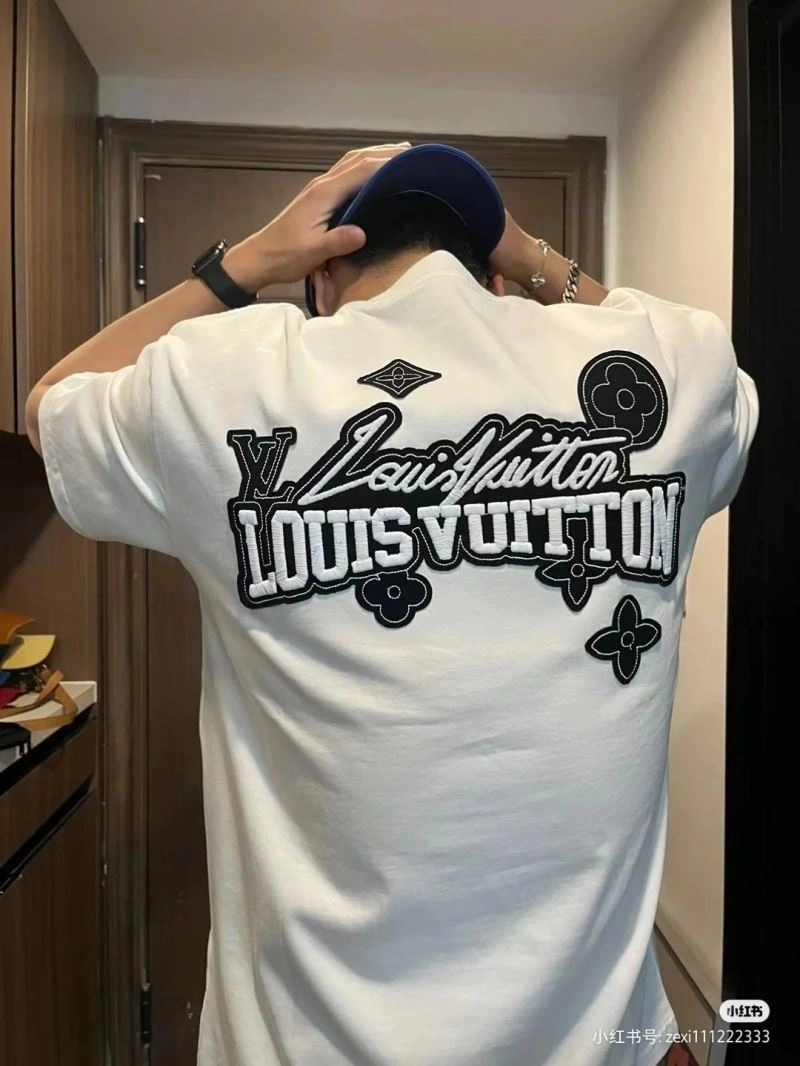 High fidelity Louis Vuitton T-Shirts