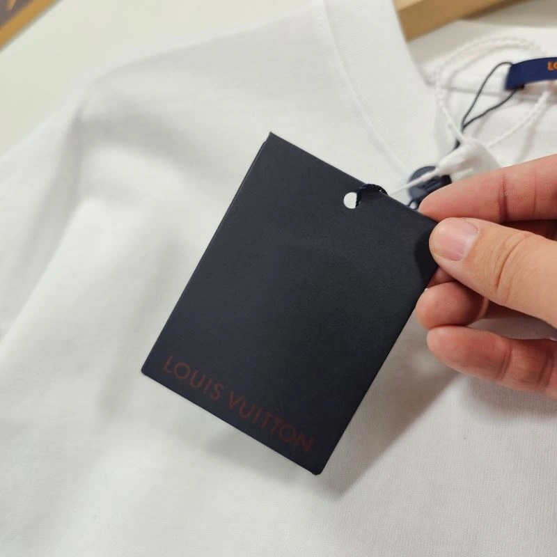 High fidelity Louis Vuitton T-Shirts