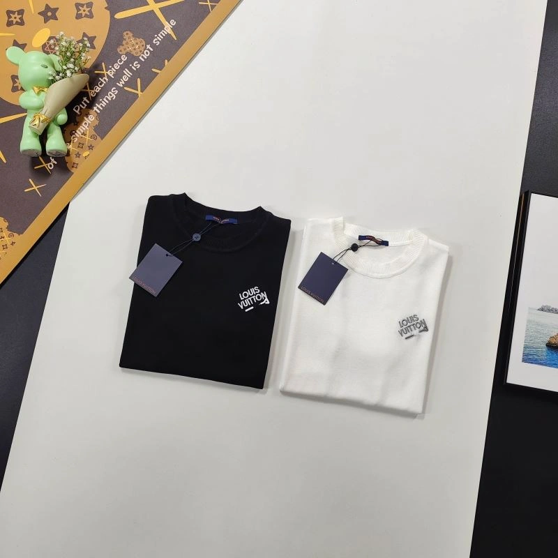 Exact replica Louis Vuitton T-Shirts