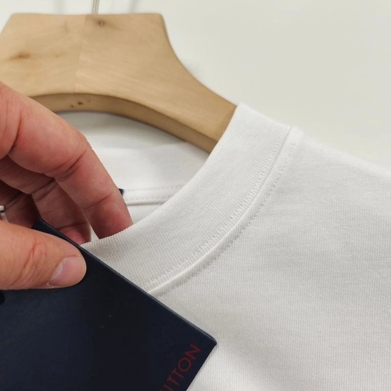 Precise copy Louis Vuitton T-Shirts