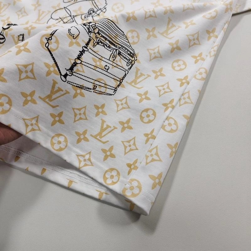 Precise copy Louis Vuitton T-Shirts