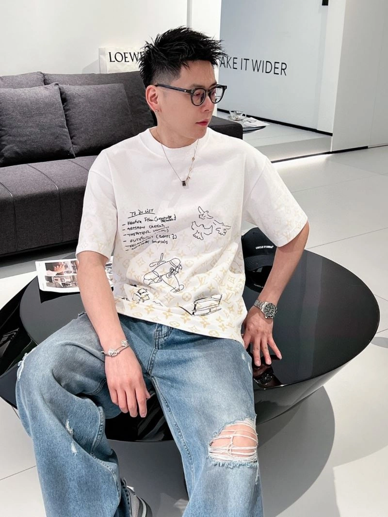 Precise copy Louis Vuitton T-Shirts