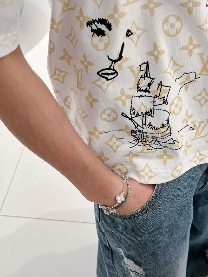 Precise copy Louis Vuitton T-Shirts