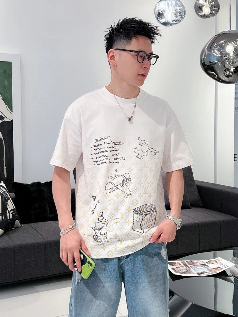 Precise copy Louis Vuitton T-Shirts