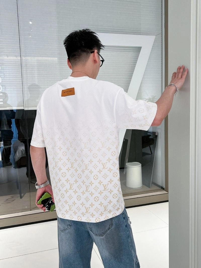 Precise copy Louis Vuitton T-Shirts