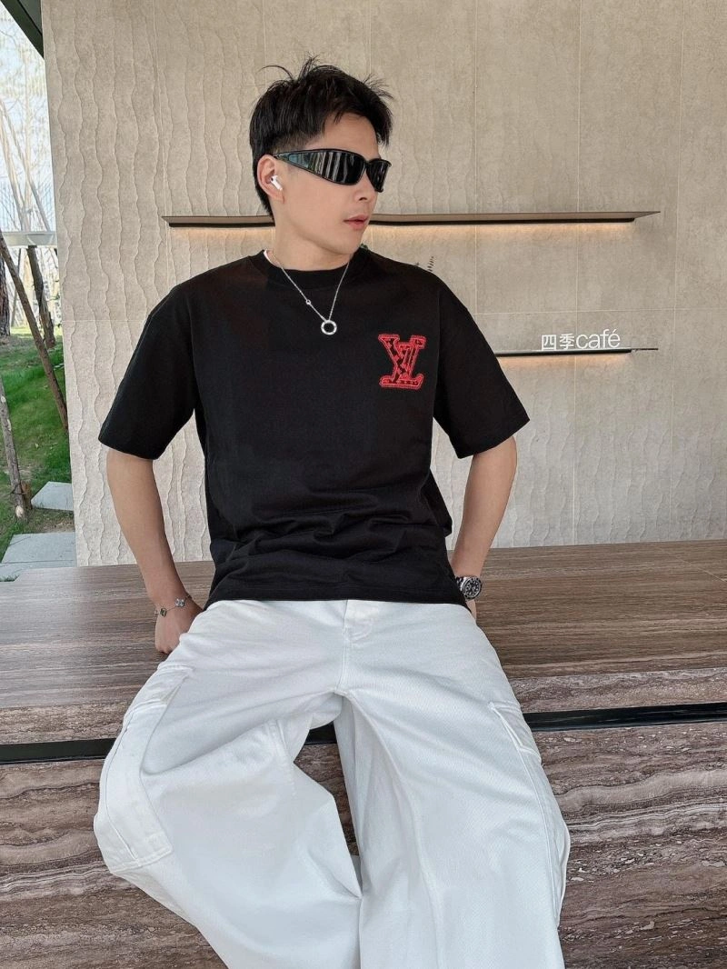 High fidelity Louis Vuitton T-Shirts