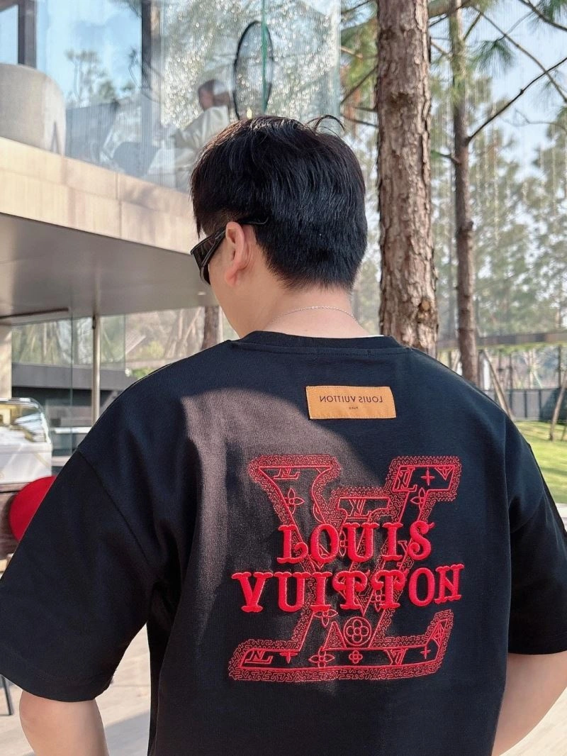 High fidelity Louis Vuitton T-Shirts