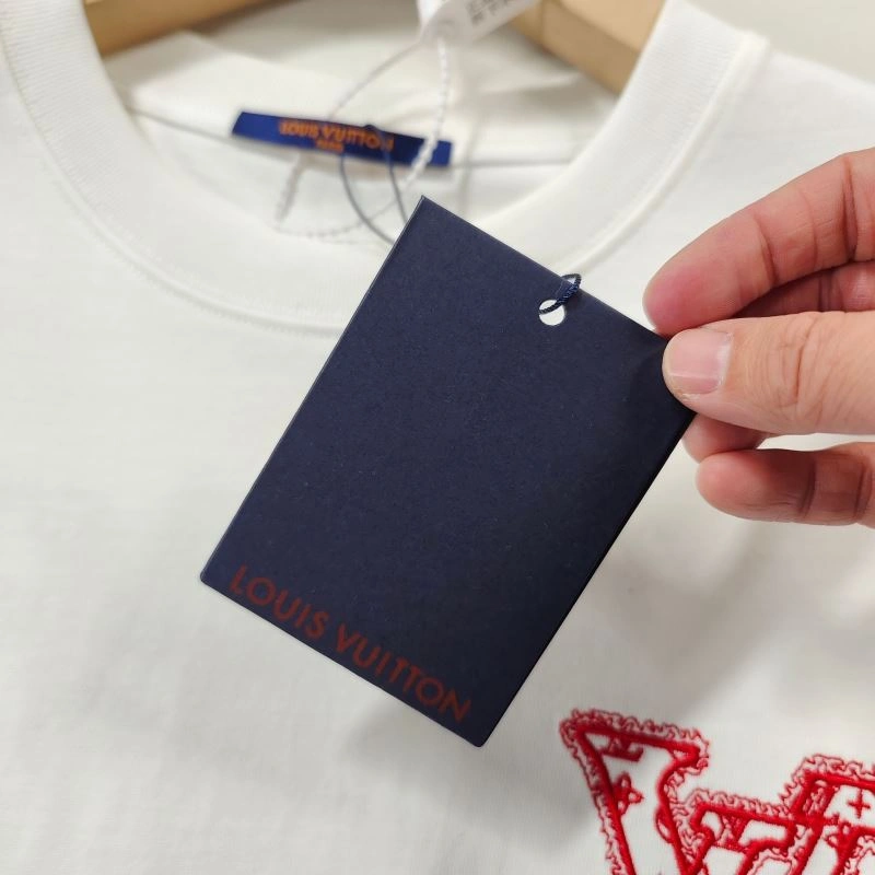 High fidelity Louis Vuitton T-Shirts
