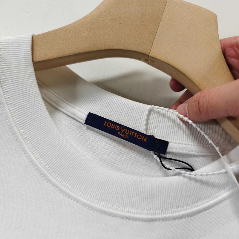 High fidelity Louis Vuitton T-Shirts