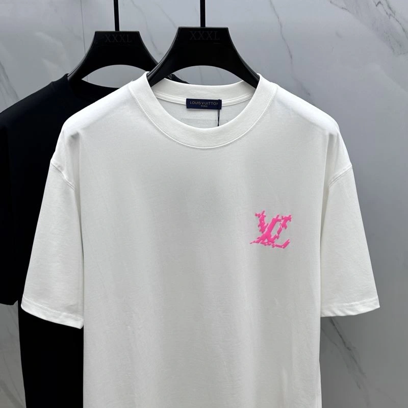 Exact replica Louis Vuitton T-Shirts