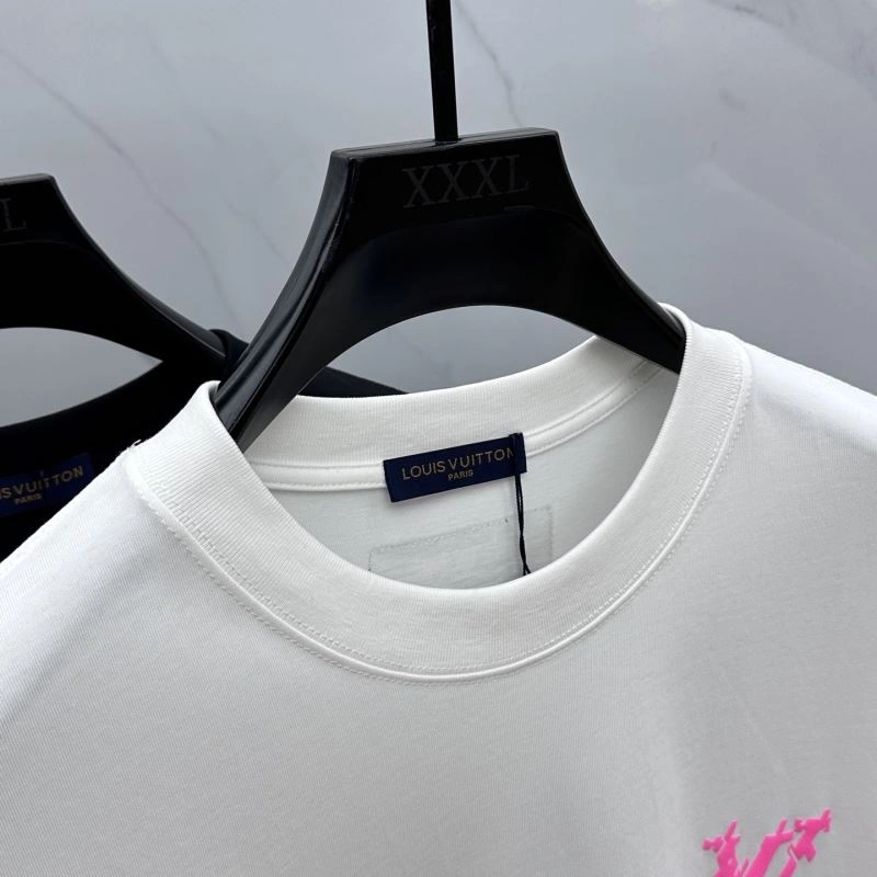 Exact replica Louis Vuitton T-Shirts