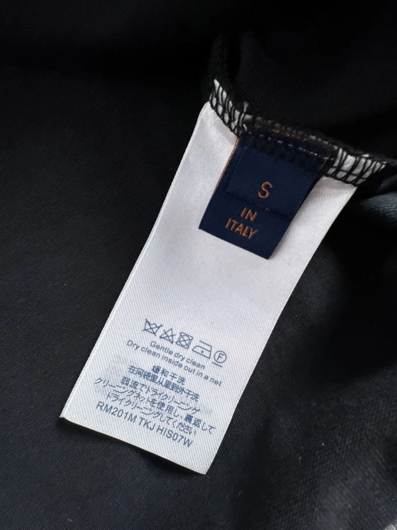 Top match Louis Vuitton T-Shirts