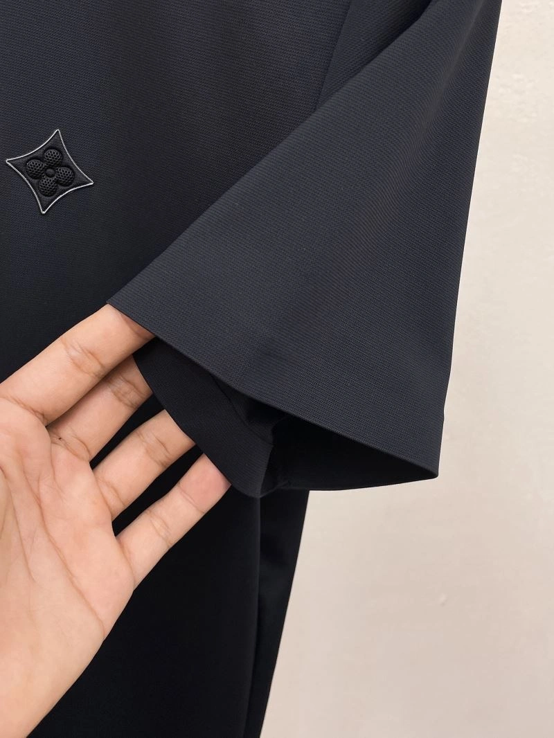 Factory-made Louis Vuitton T-Shirts