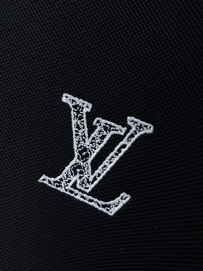 Indistinguishable Louis Vuitton T-Shirts