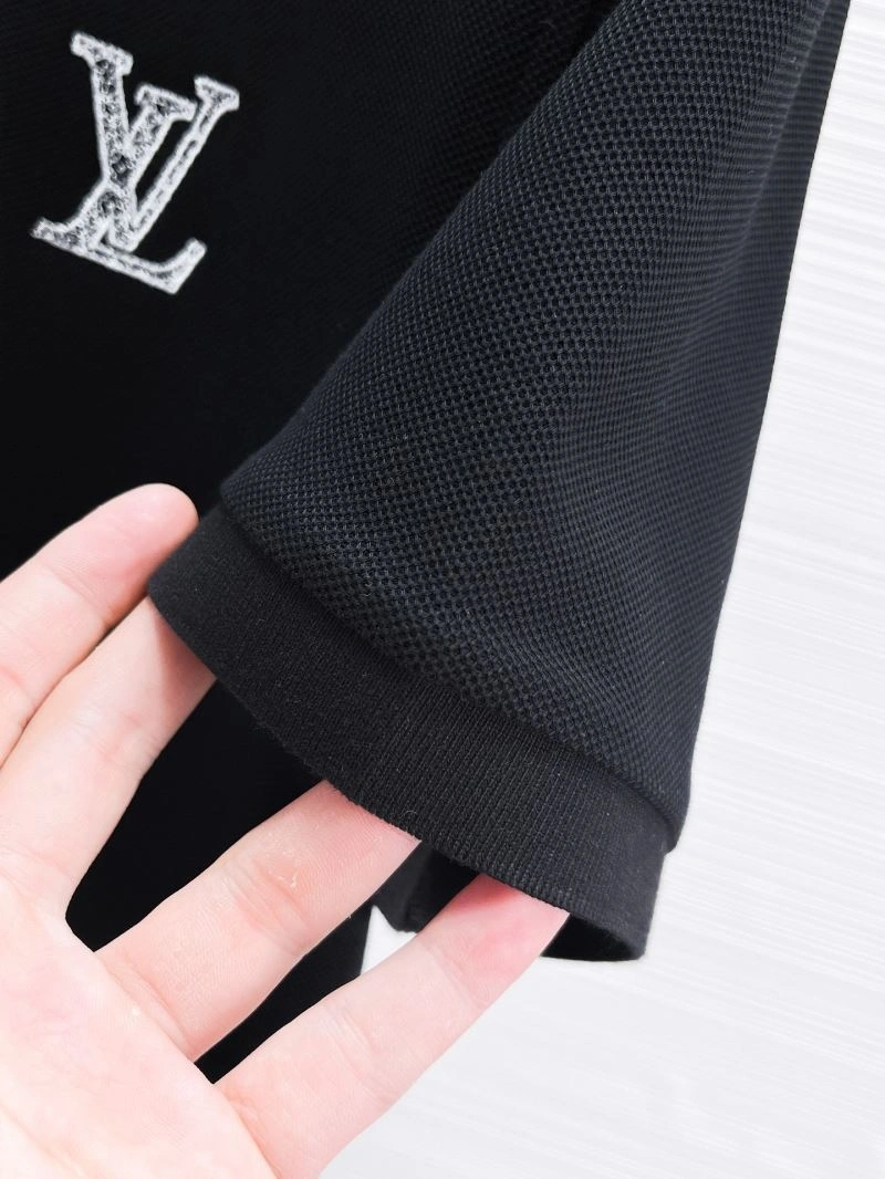 Indistinguishable Louis Vuitton T-Shirts