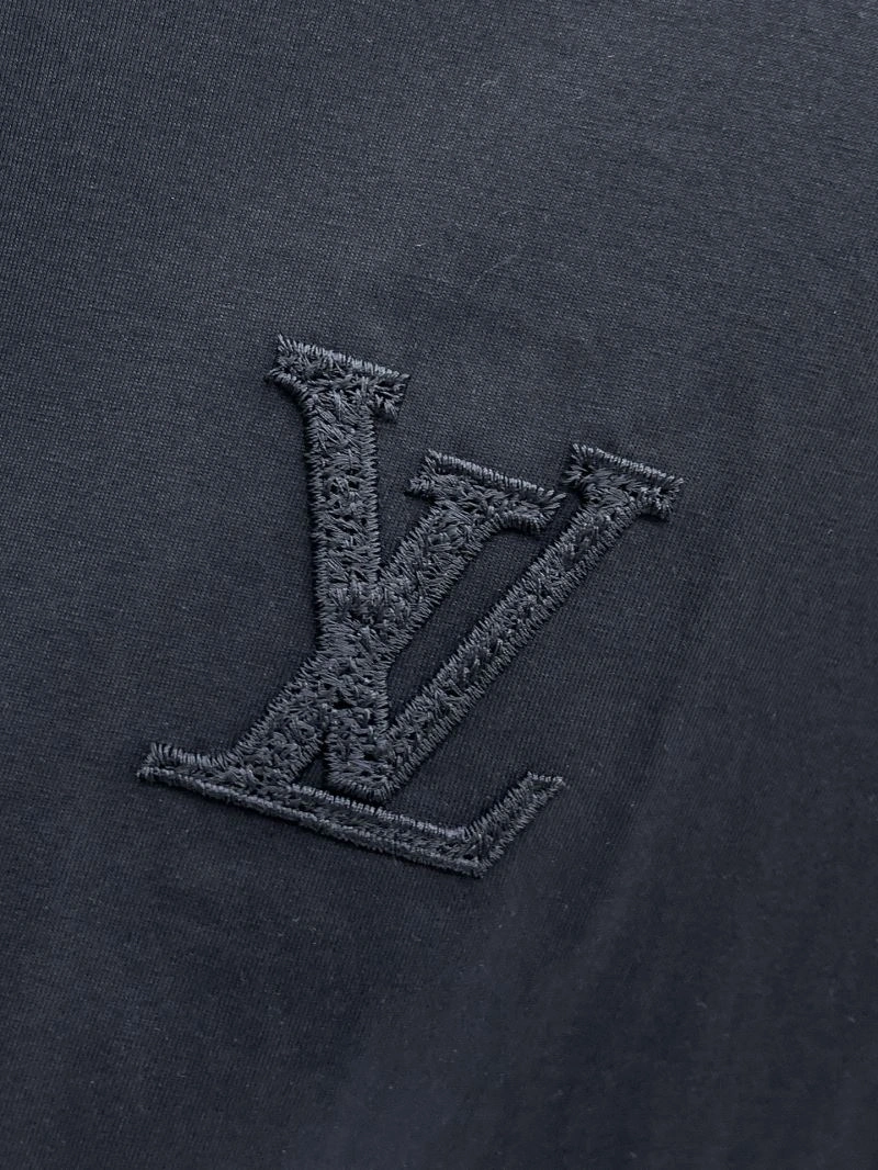 Factory-made Louis Vuitton T-Shirts