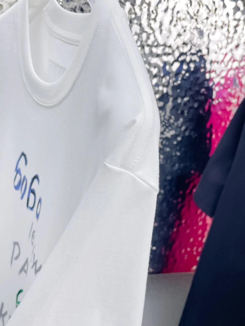 Bargain Louis Vuitton T-Shirts