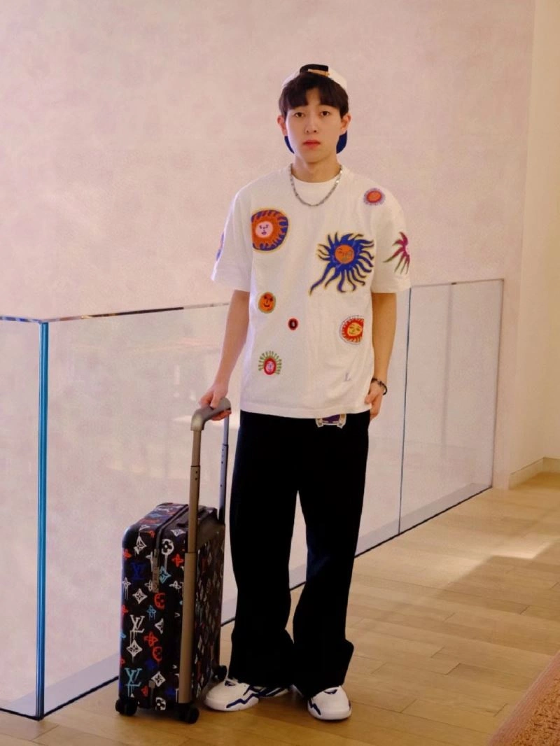 Economical Louis Vuitton T-Shirts