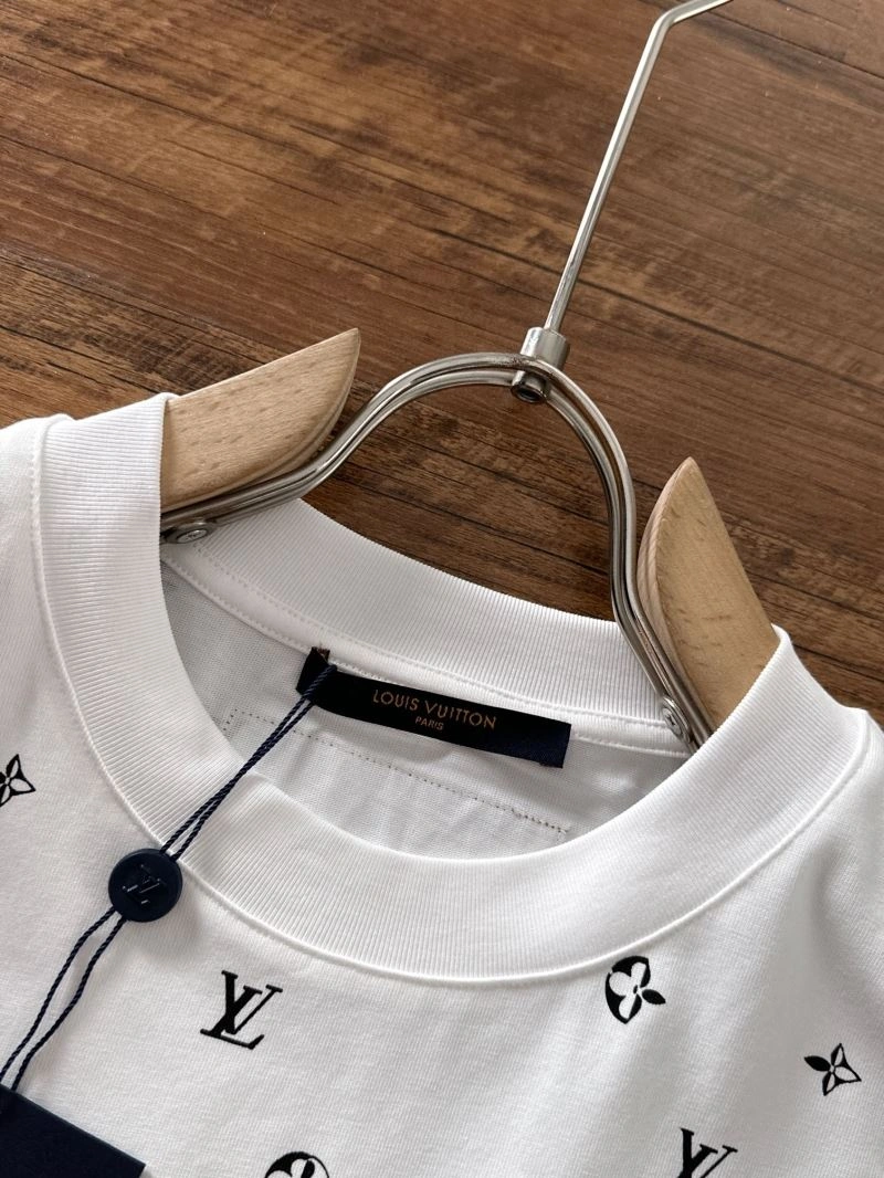 Low-cost Louis Vuitton T-Shirts