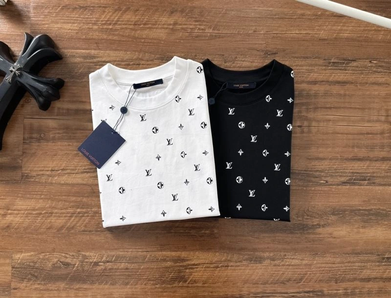 Top match Louis Vuitton T-Shirts