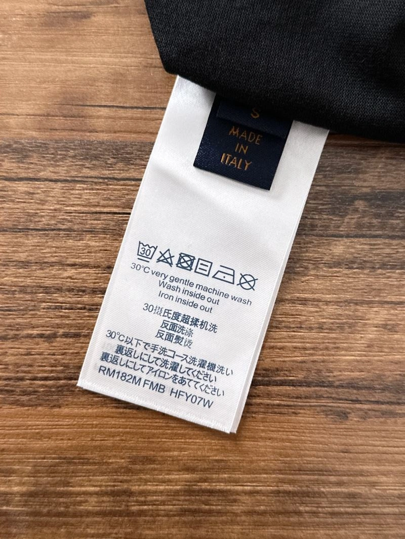 Top match Louis Vuitton T-Shirts