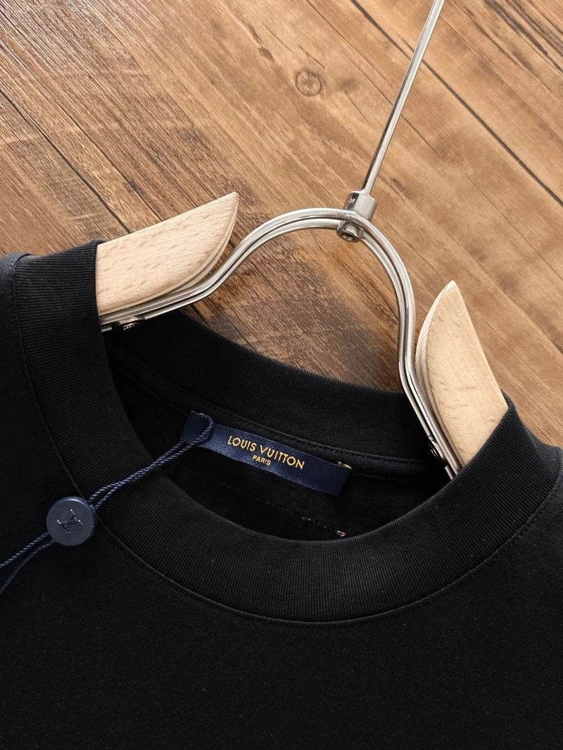 Low-cost Louis Vuitton T-Shirts