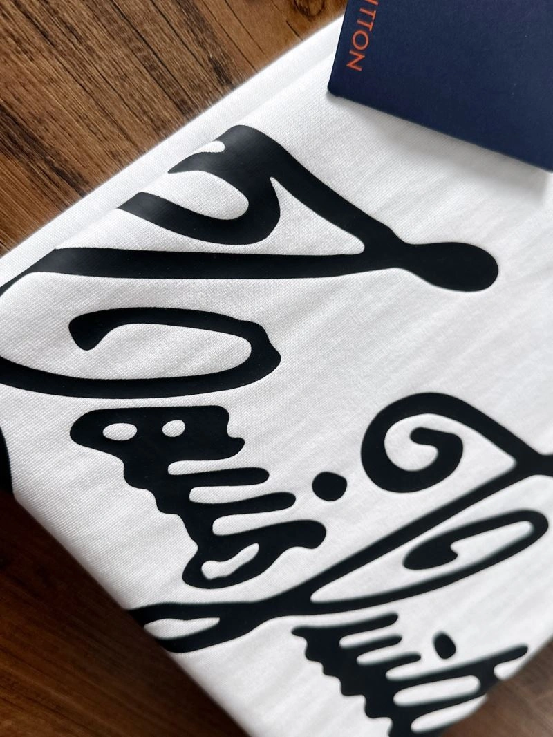 High accuracy Louis Vuitton T-Shirts