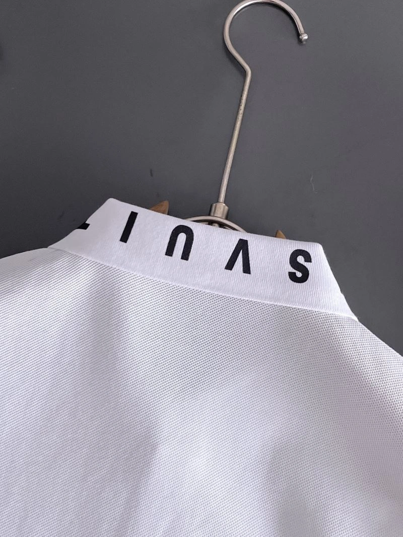 Accurate model Louis Vuitton T-Shirts