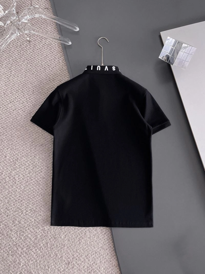 Indistinguishable Louis Vuitton T-Shirts
