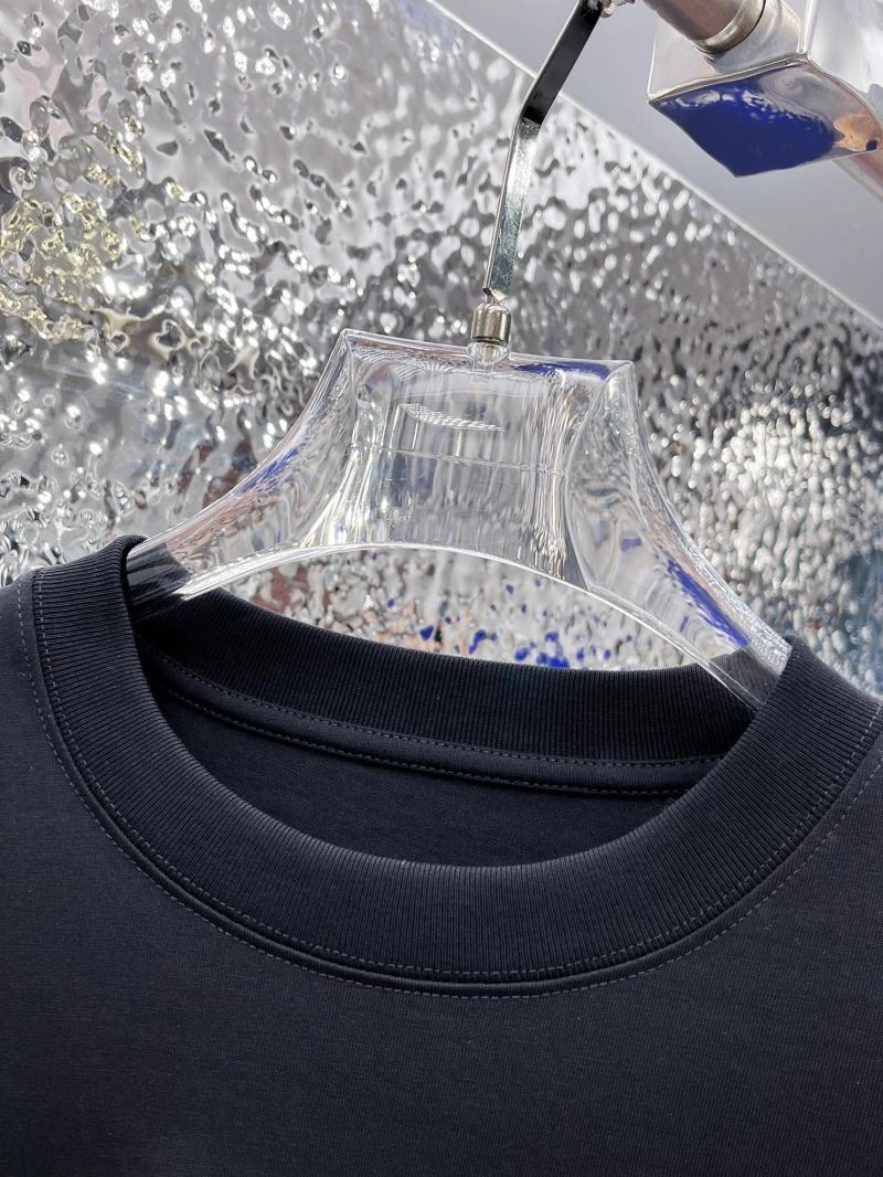 Official Louis Vuitton T-Shirts