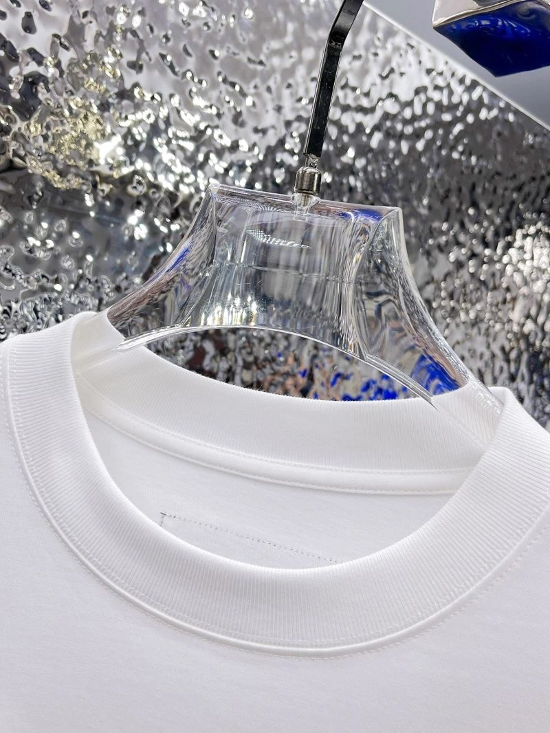 Inexpensive Louis Vuitton T-Shirts