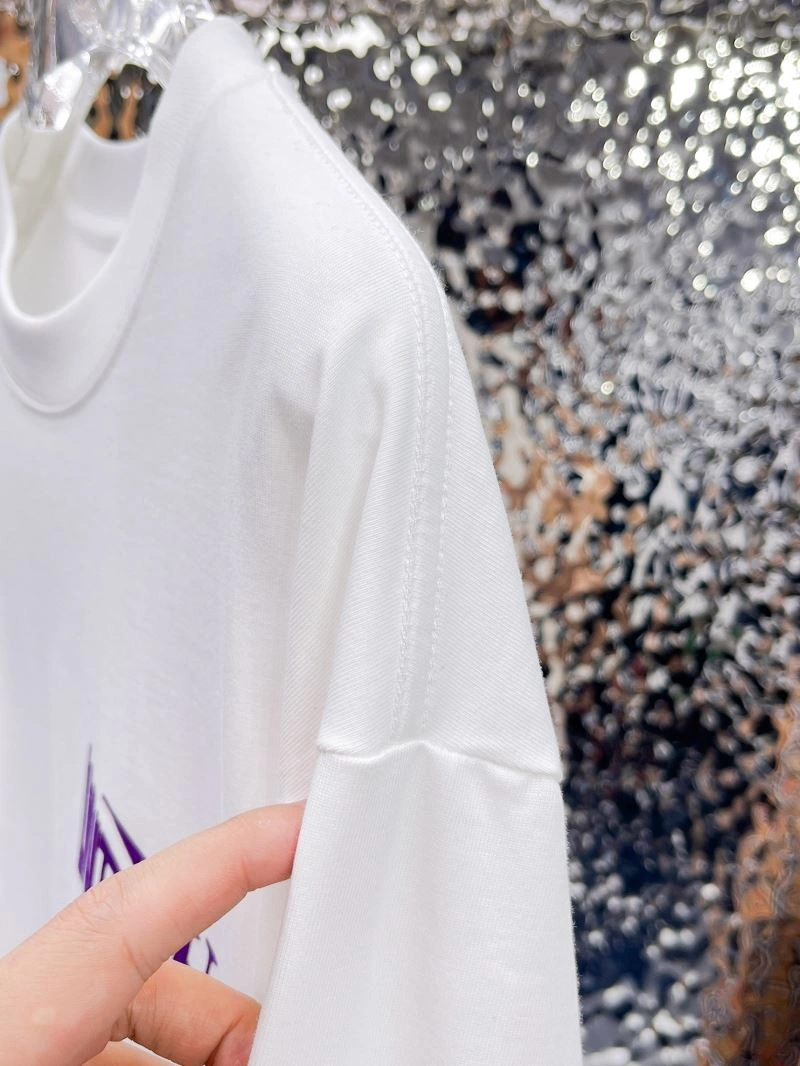 Inexpensive Louis Vuitton T-Shirts
