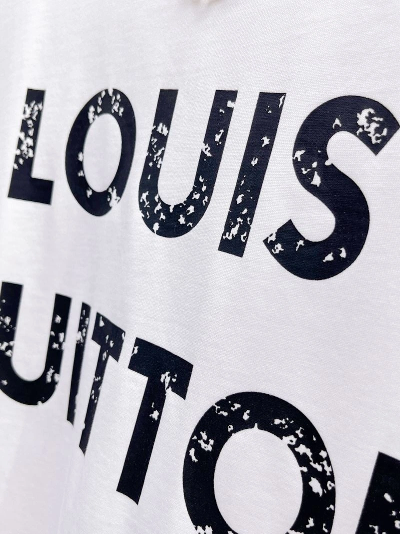 Accurate model Louis Vuitton T-Shirts