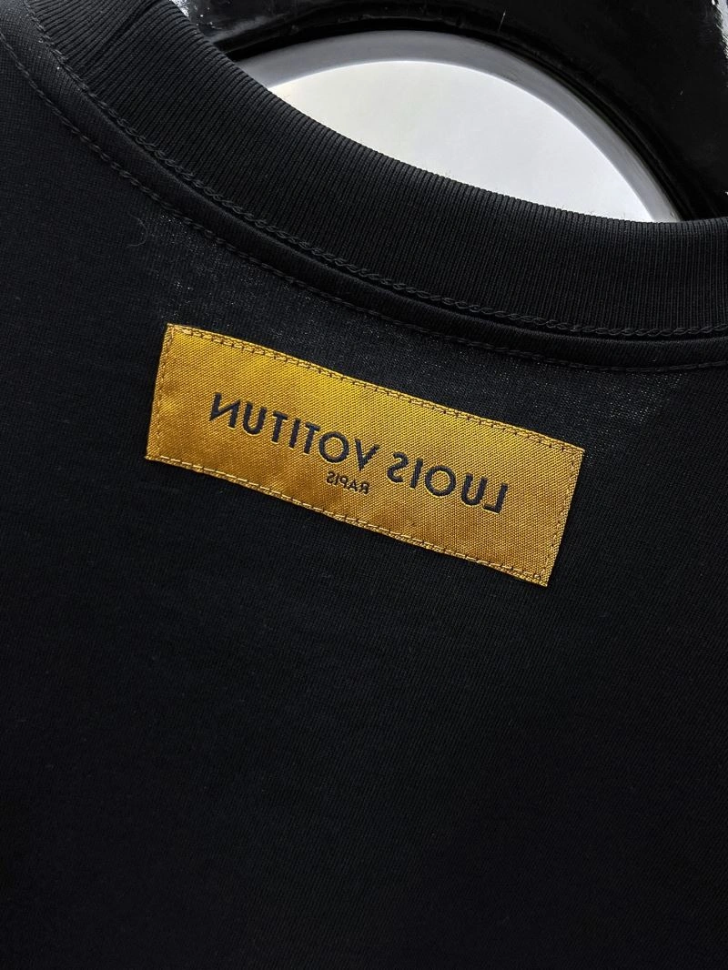 Precise copy Louis Vuitton T-Shirts