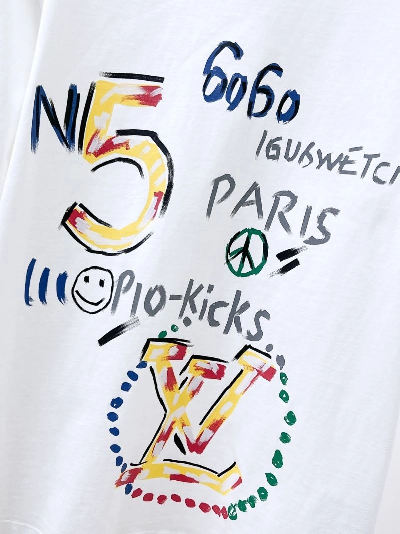 Accurate model Louis Vuitton T-Shirts