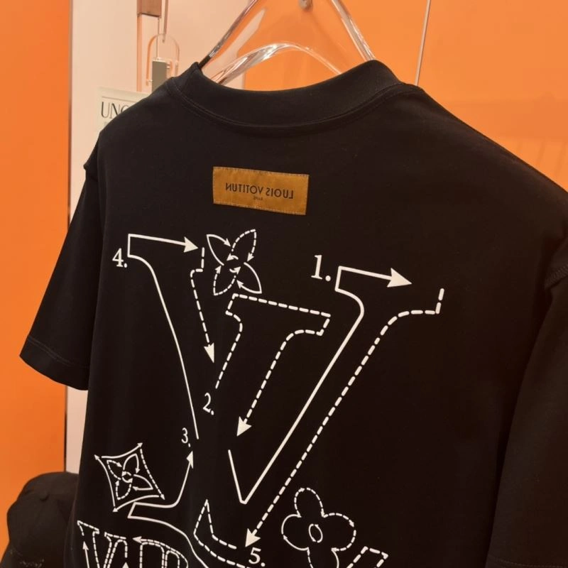 High fidelity Louis Vuitton T-Shirts
