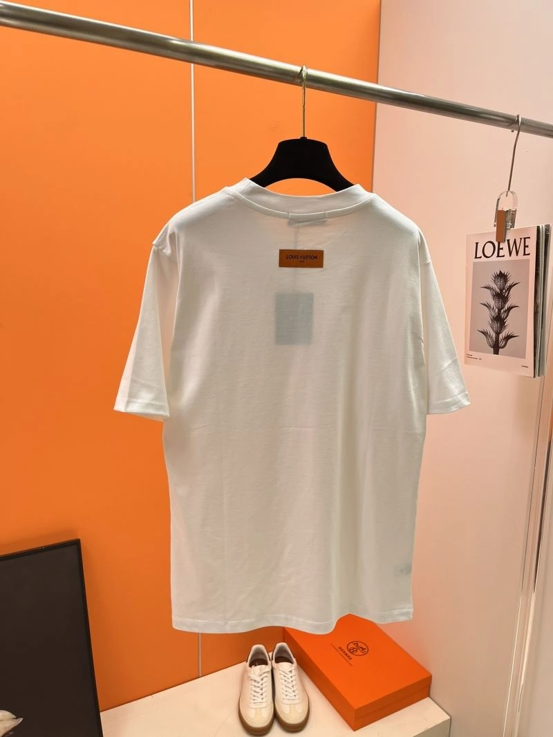 Exact replica Louis Vuitton T-Shirts