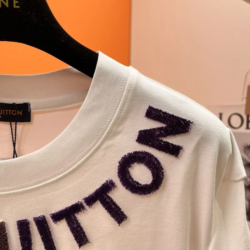 Exact replica Louis Vuitton T-Shirts
