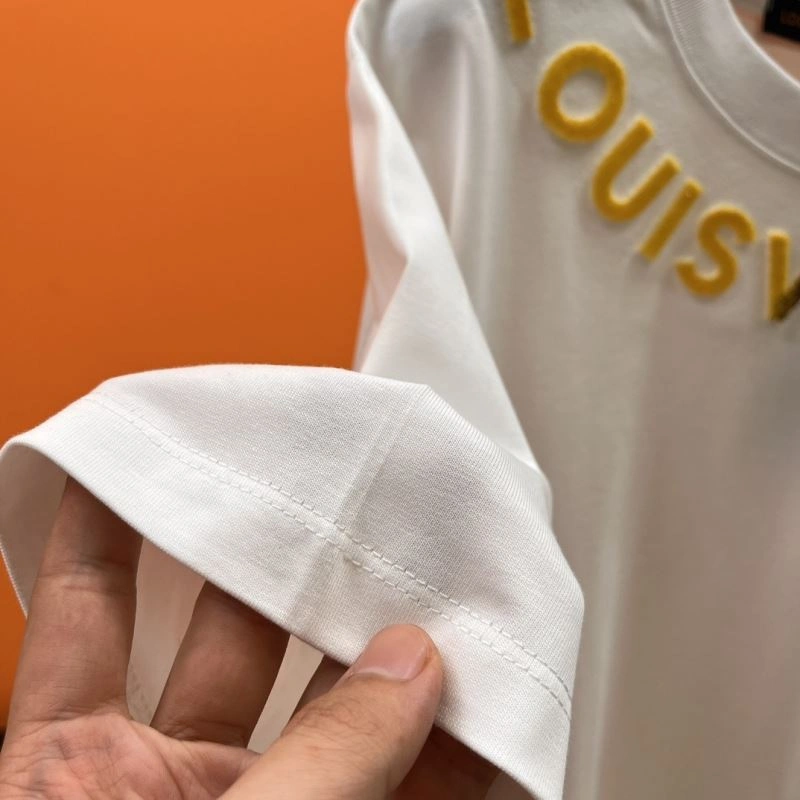 Exact replica Louis Vuitton T-Shirts