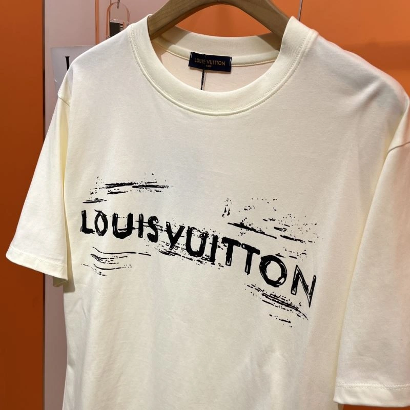 Top match Louis Vuitton T-Shirts