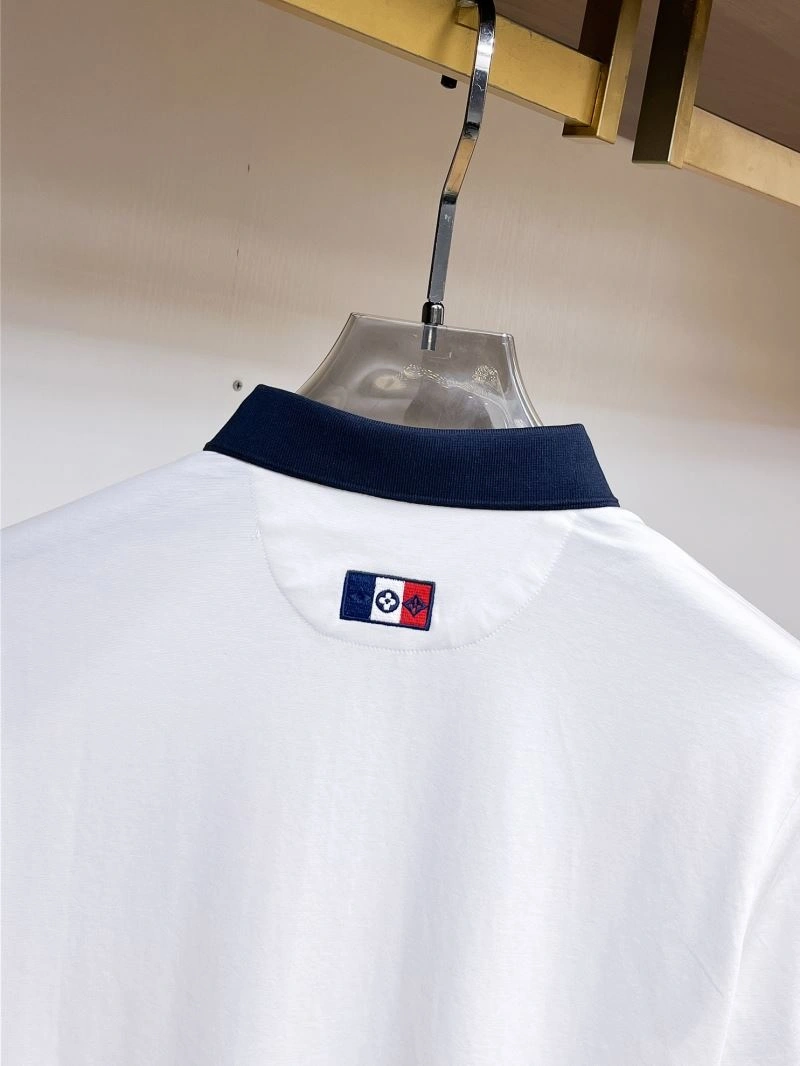 Indistinguishable Louis Vuitton T-Shirts