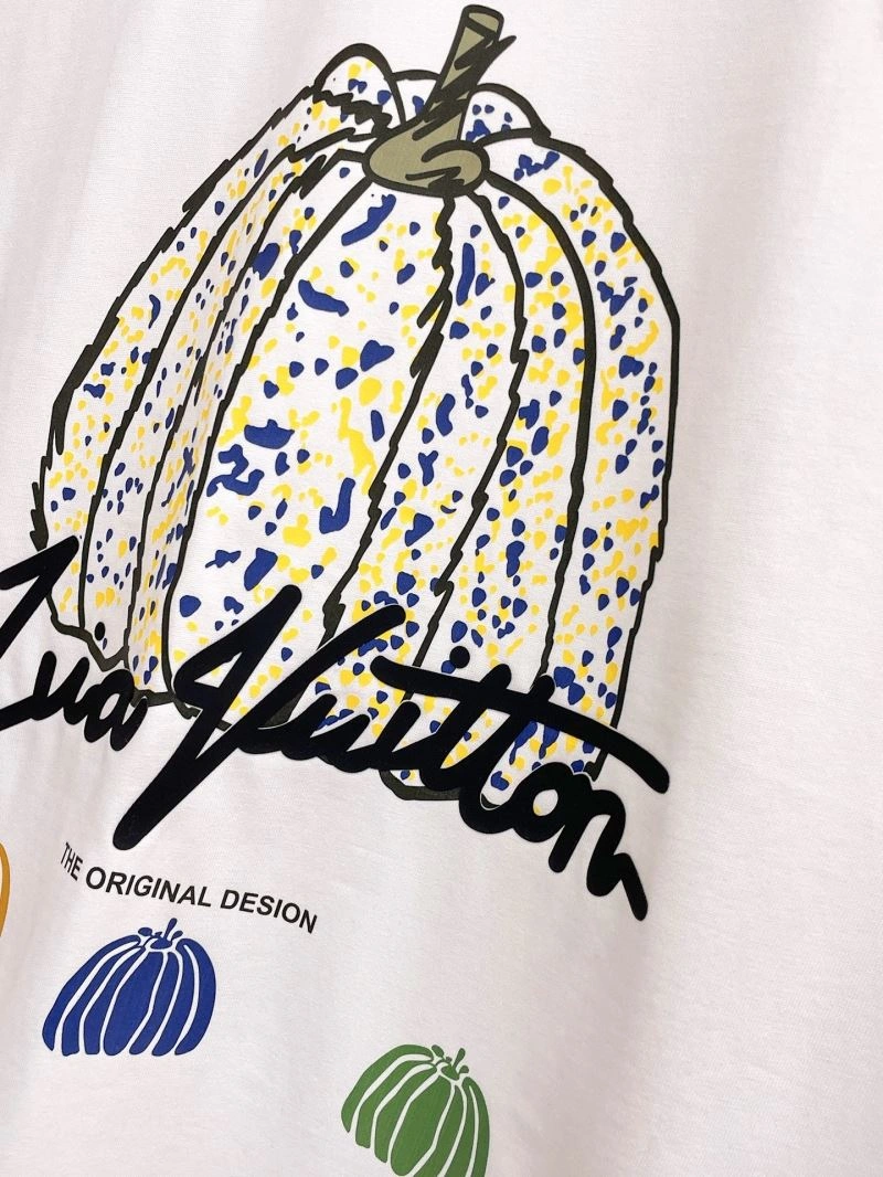 Accurate model Louis Vuitton T-Shirts