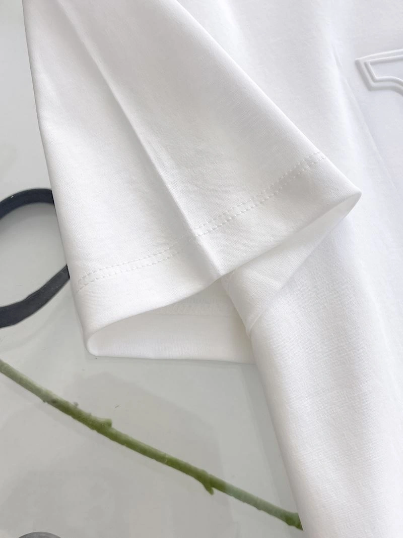 High fidelity Louis Vuitton T-Shirts