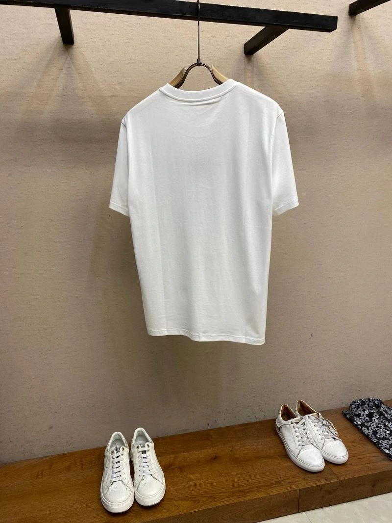 Bargain Louis Vuitton T-Shirts