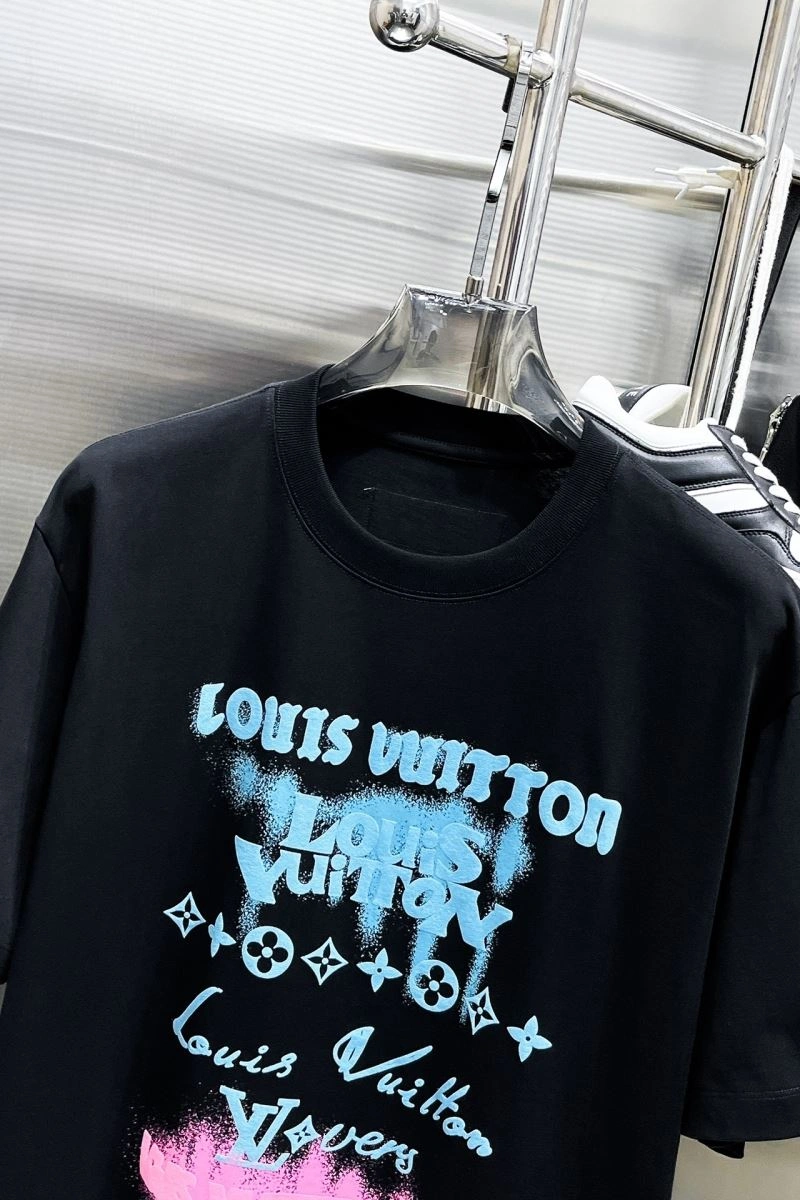 Low-cost Louis Vuitton T-Shirts